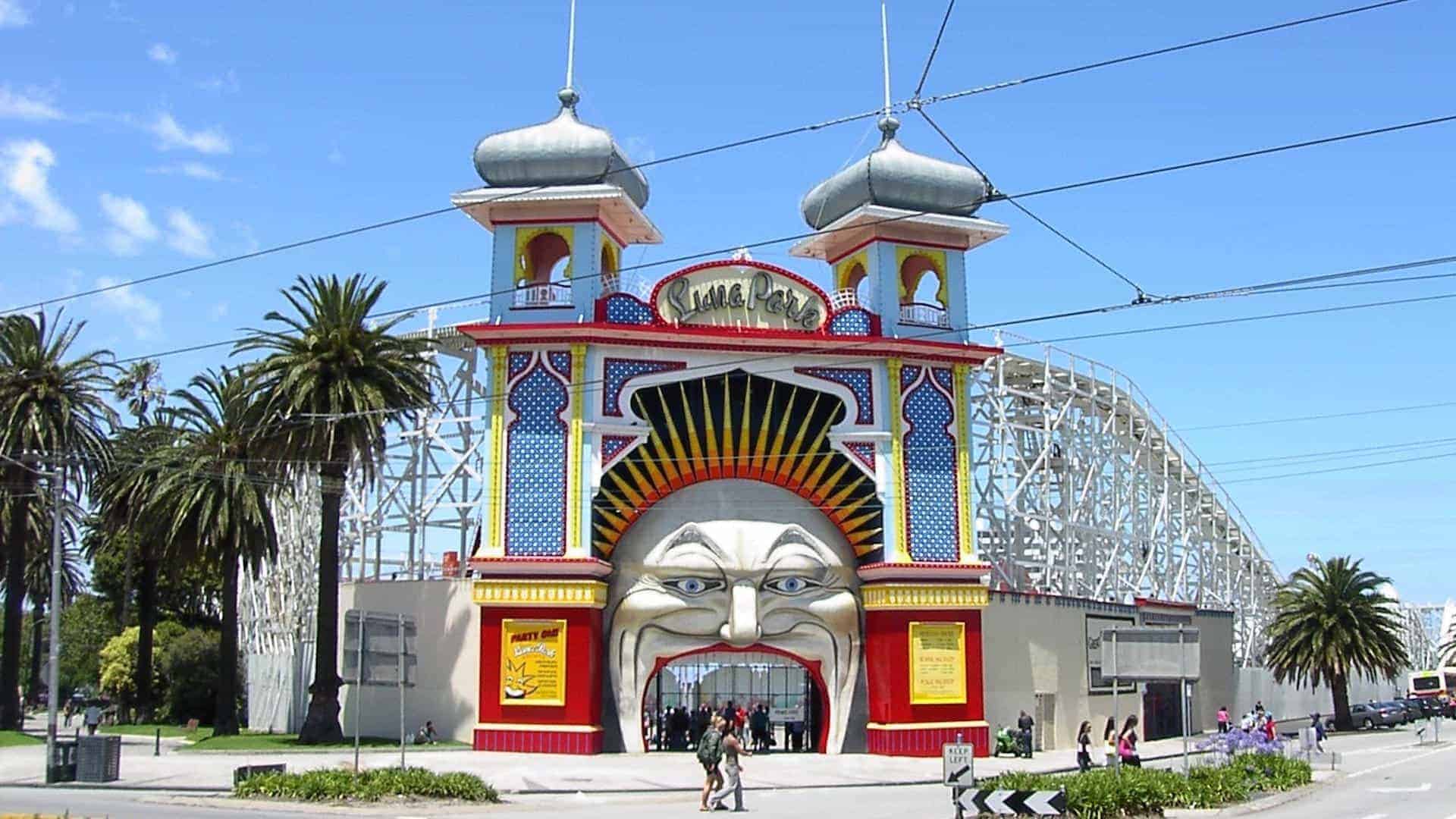 St Kilda Melbourne | Cakes, Beach, Theme Park, Markets...