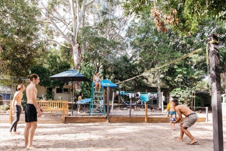 Noosa Backpackers Hostel | Nomads Noosa Youth Resort