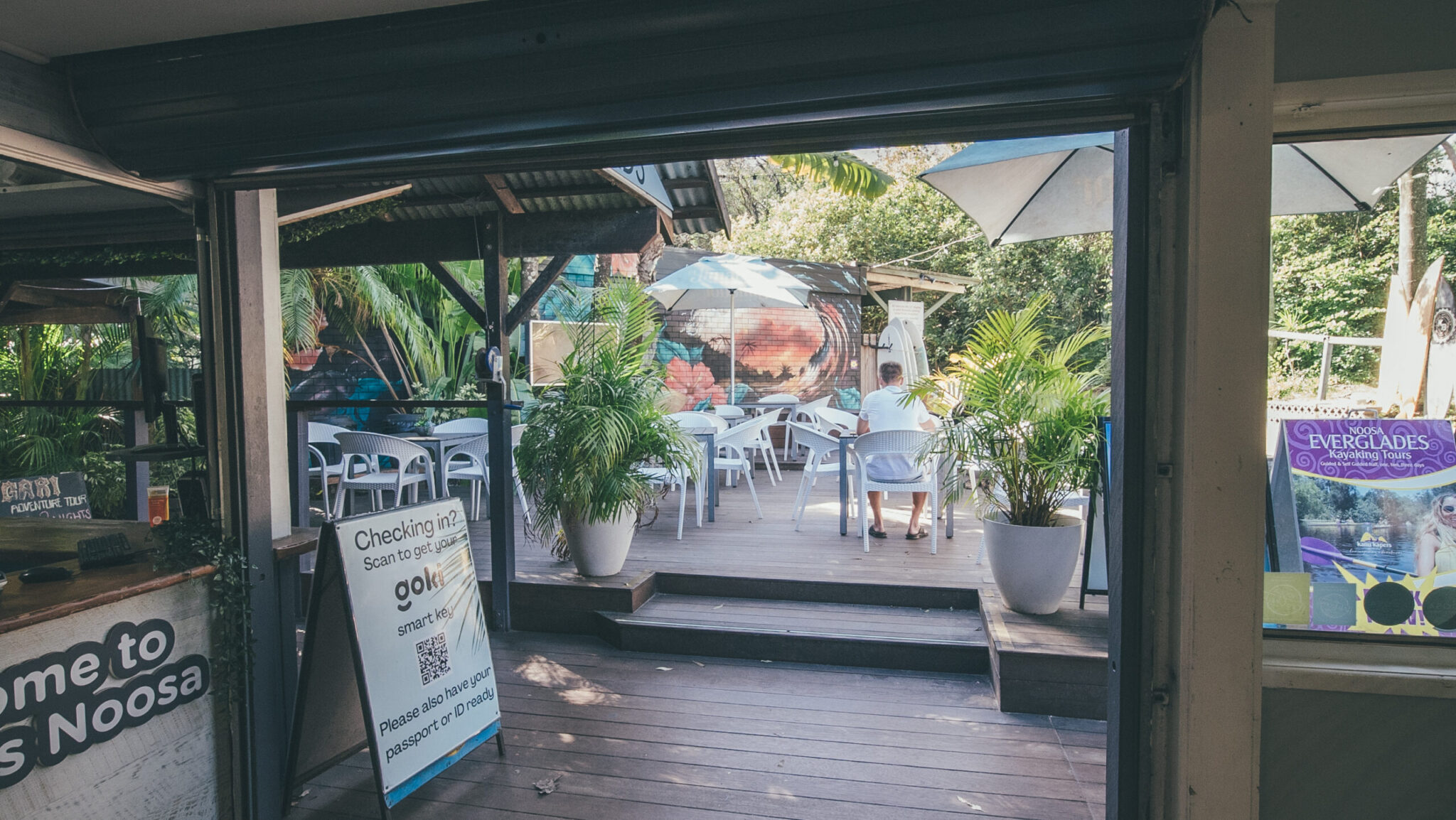 Noosa Backpackers Hostel | Nomads Noosa Youth Resort